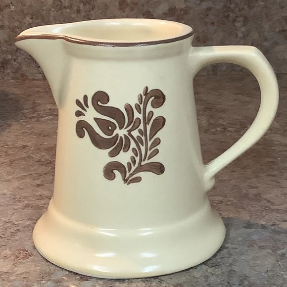 Pfaltzgraff | Kitchen | Pfaltzgraff Village Small Creamer Pitcher ...
